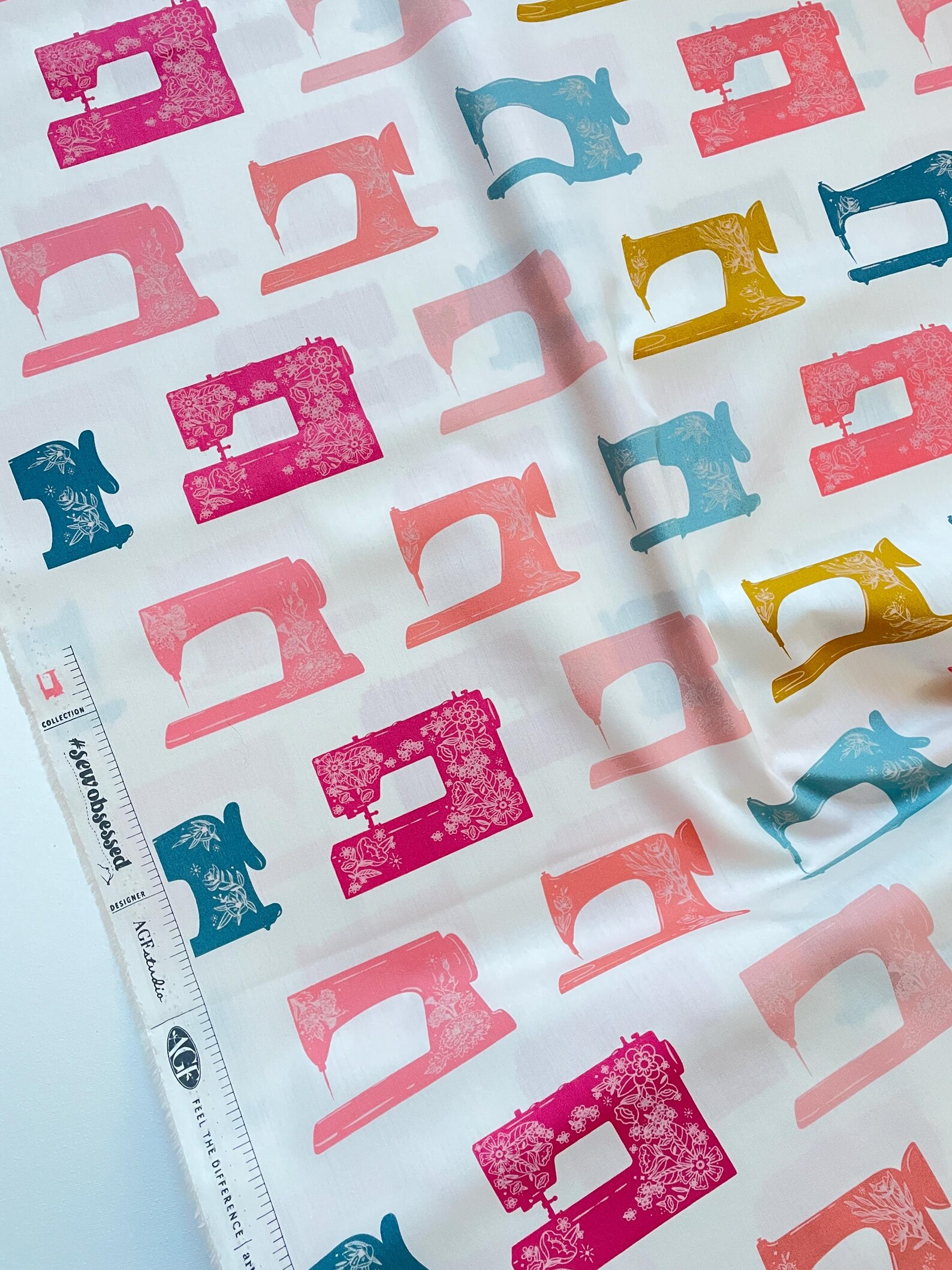 White Cotton With Sewing Machines. Art Gallery Fabrics, Let is Sew ...