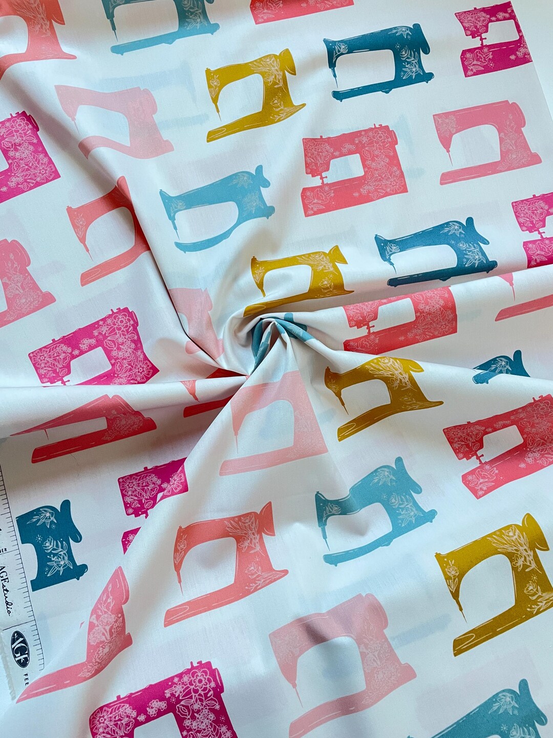 White Cotton With Sewing Machines. Art Gallery Fabrics, Let is Sew ...