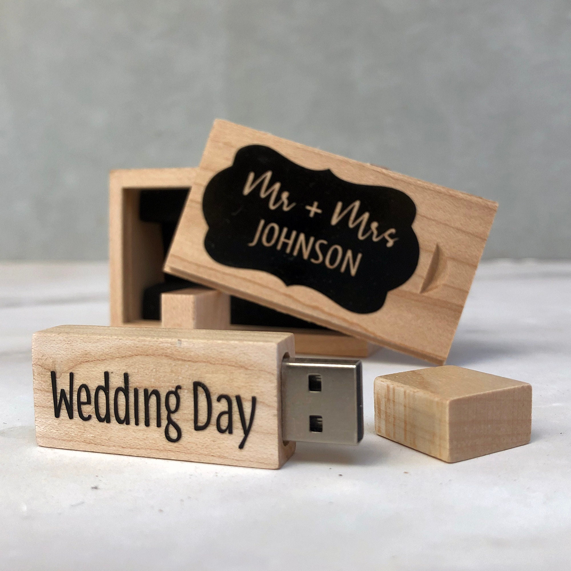 PERSONALISED WEDDING USB with box. Wooden Wedding 8GB Flash Drive - Etsy.de
