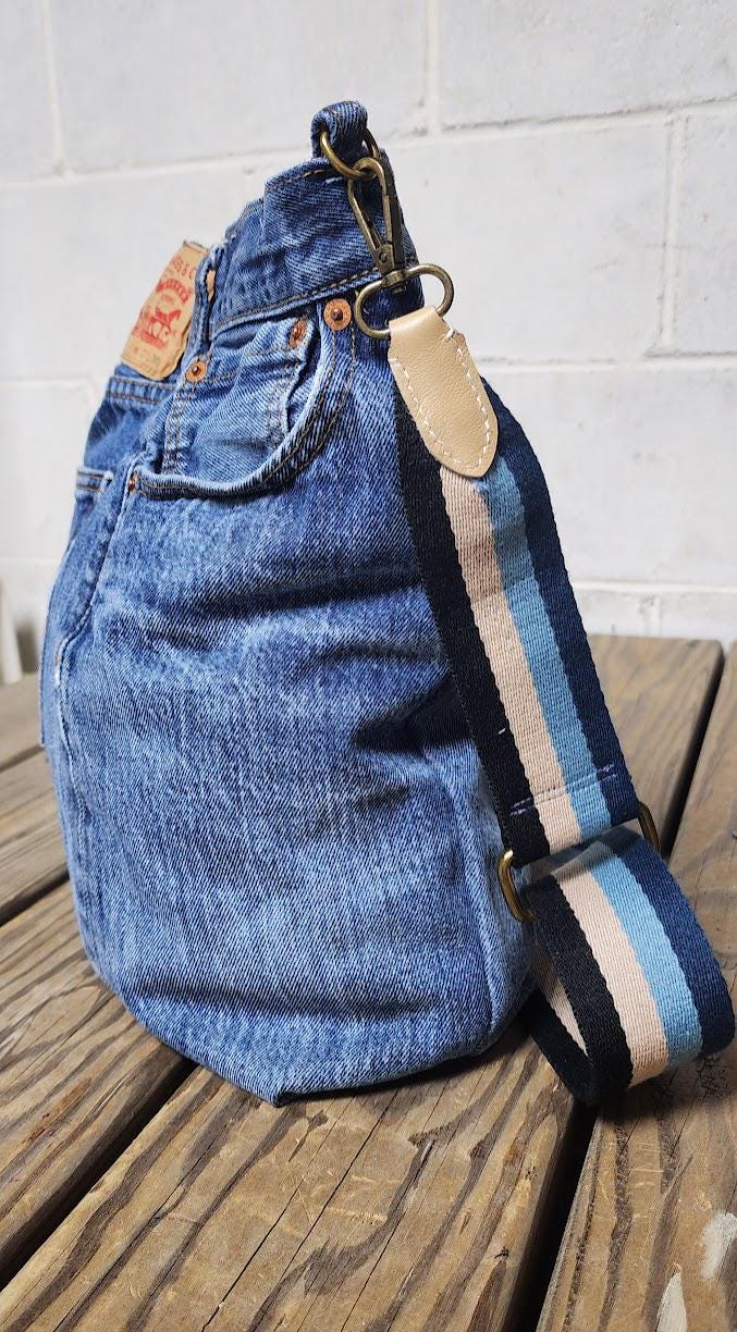 Upcycled Levi's Denim Crossbody Purse - Etsy