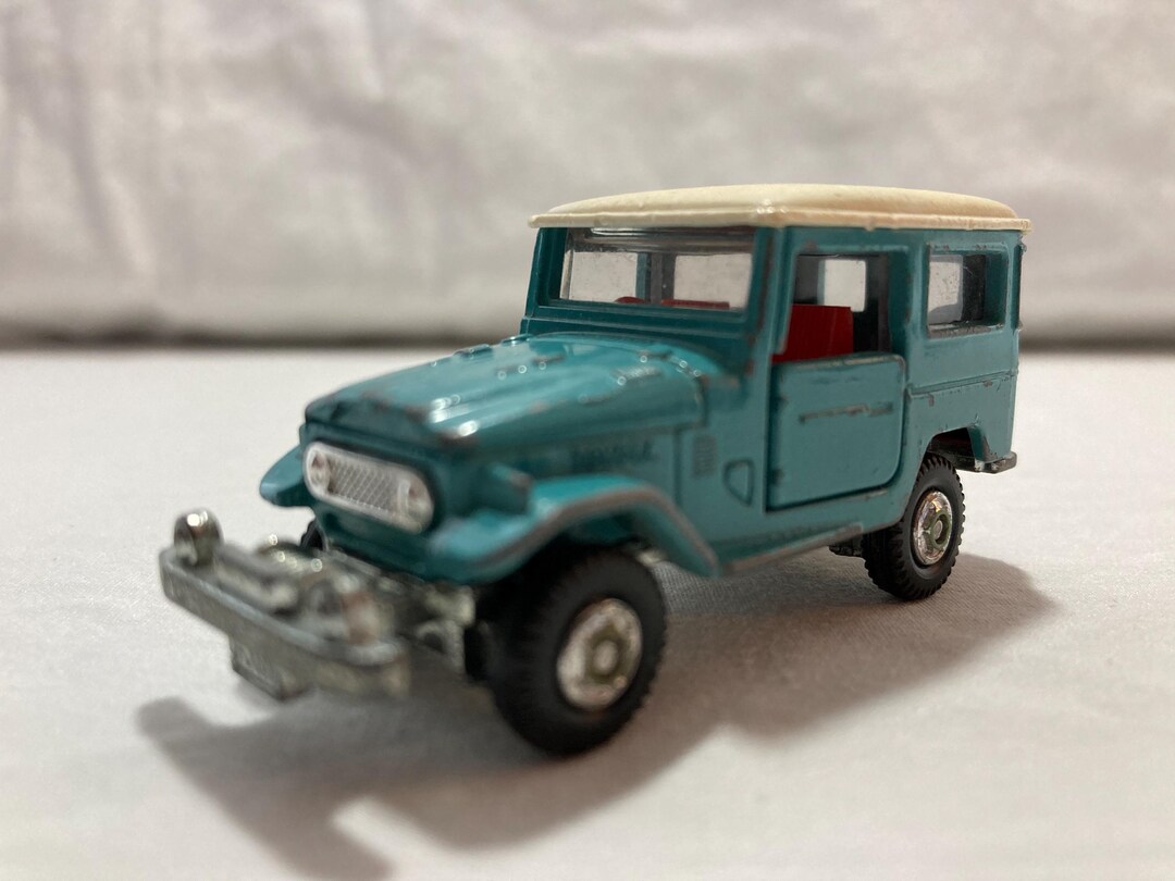 Vintage Tomica Toyota Land Cruiser - No. 2 - 1:60 Scale - Made in Japan ...