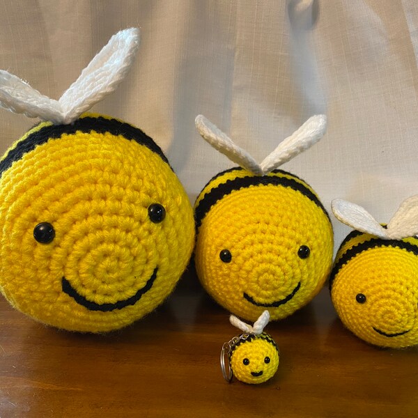 Crochet Bee Lovey Pattern - Etsy