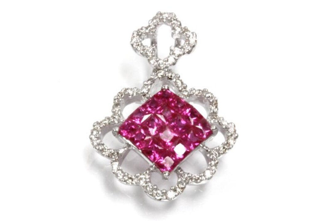 1.1 Ctw Natural Red Ruby & Diamond Flower Pendant / Invisible Set ...