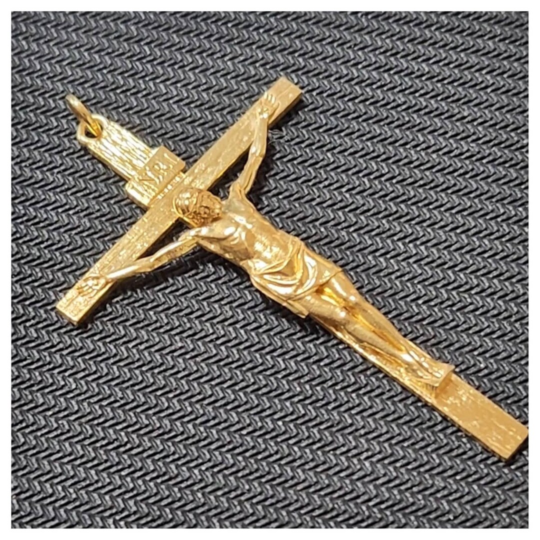 24k Solid Gold 18k Gold Crucifix Cross Pendant 999 by Estherleejewel - Etsy
