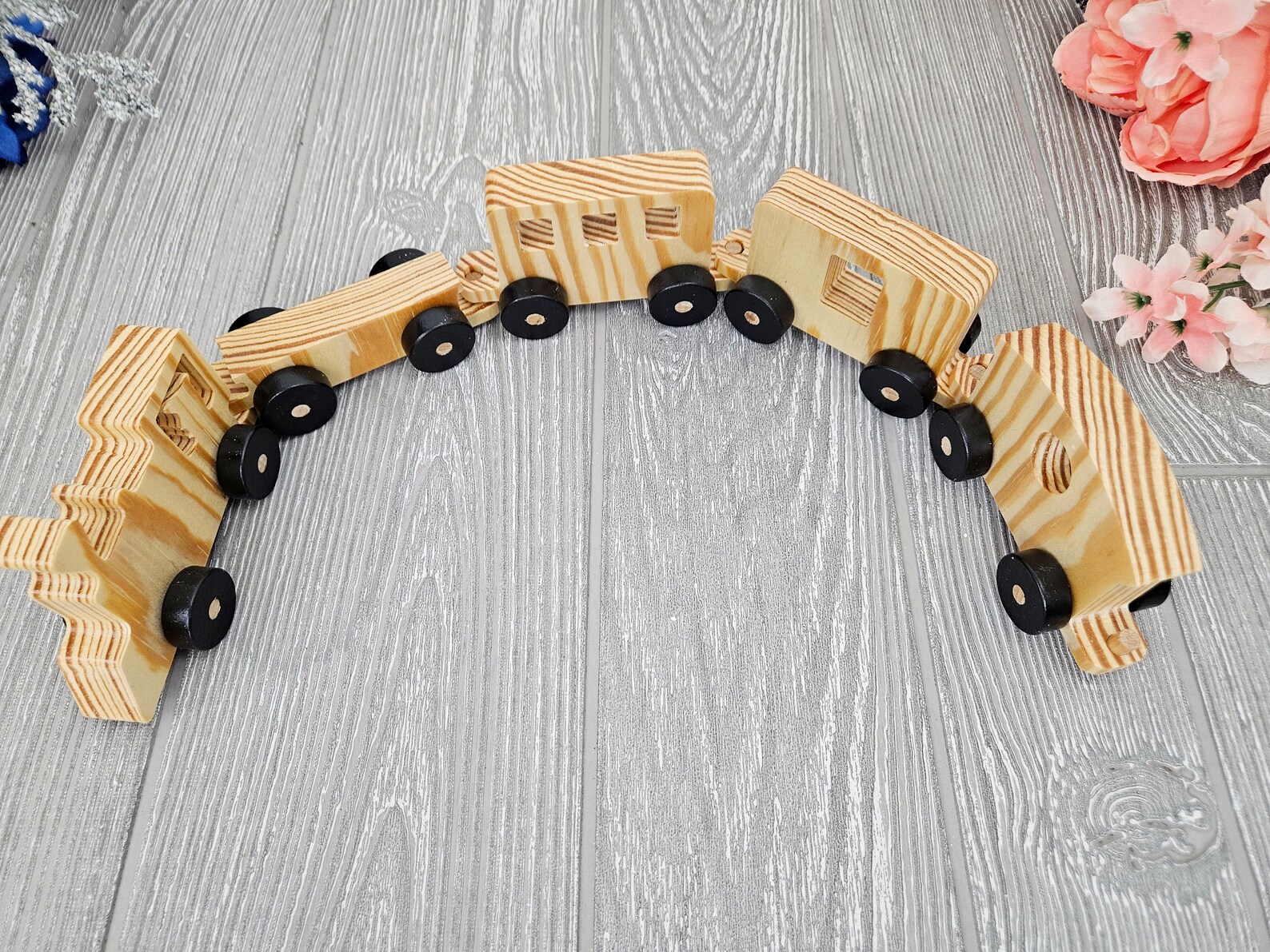 Wooden Natural Train Set, 5 Piece Montessori Transport Collector ...
