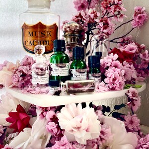 Aged Musk Tincture Moschus Moschiferus Master Perfumer Created Limited ...