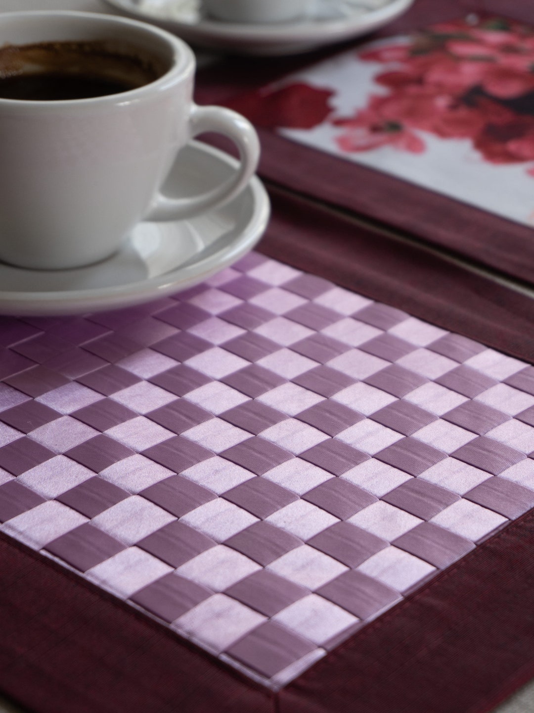 Shiny and Dazzling Table Decor in Soft Lilac | Set of 6 Ribbon Woven ...