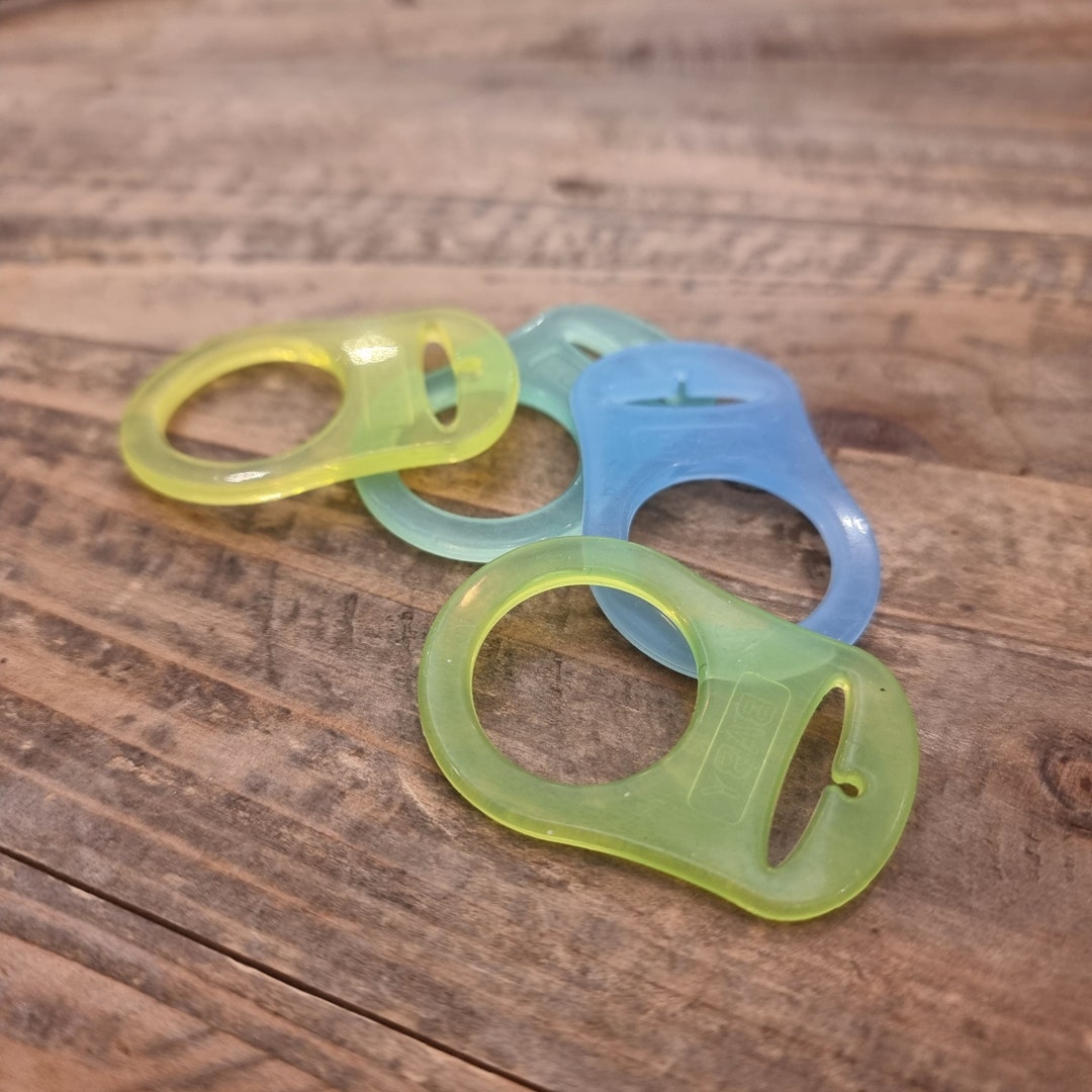 4 Silicon MAM Pacifier Adapters, Pastel Colors Pacifier Clip Adapter ...
