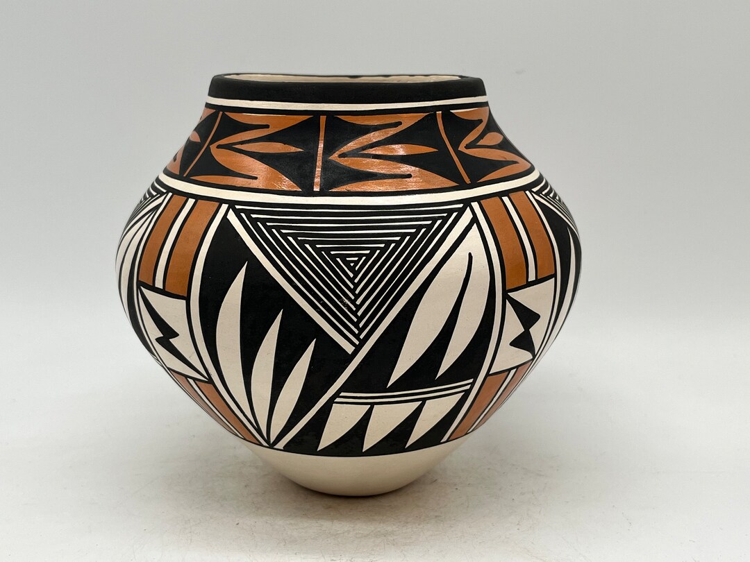 Native American Acoma Pottery Vase Kathy Victorino - Etsy