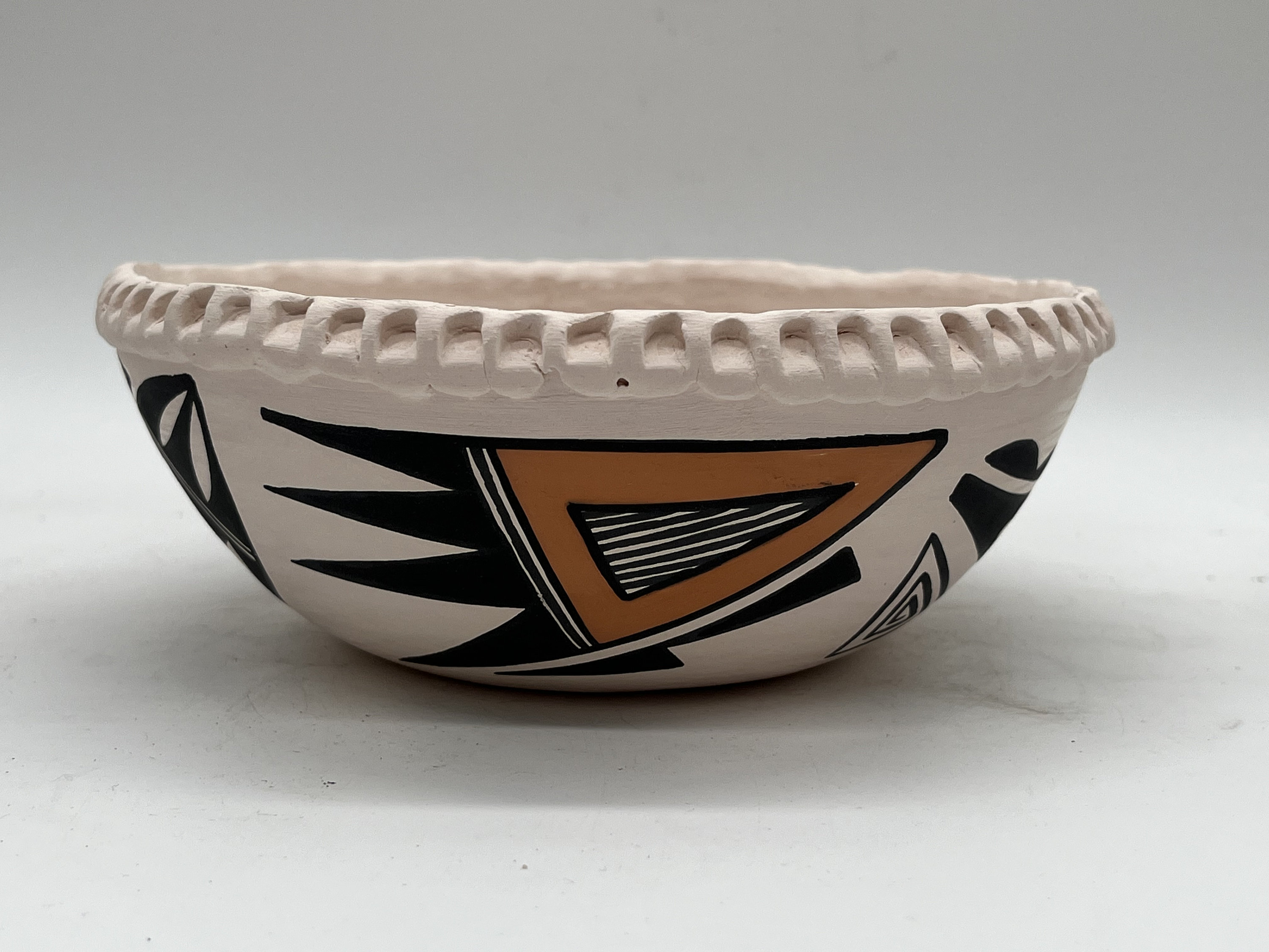 Native American Acoma Pottery Bowl Dylene Cheromiah - Etsy