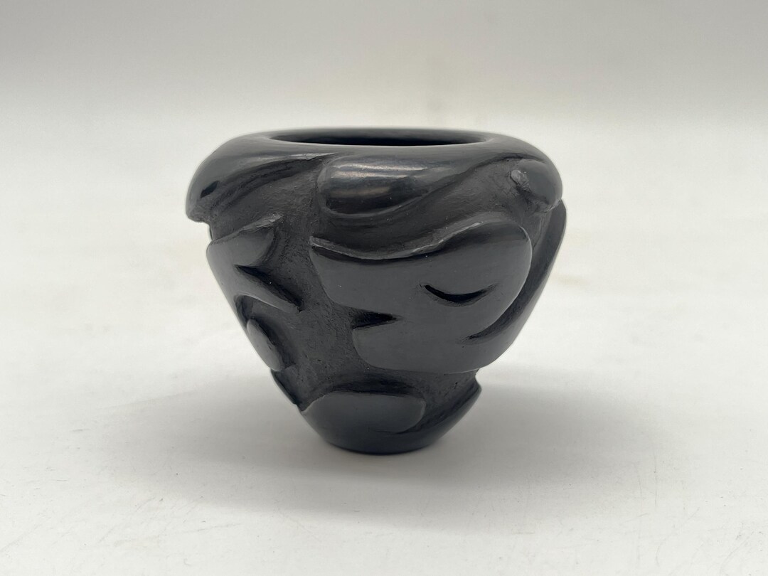 Native American Santa Clara Pottery Vase Victor and Naomi Eckleberry - Etsy