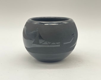 Native American Santa Clara Pottery Bowl Jerry M. Sisneros - Etsy