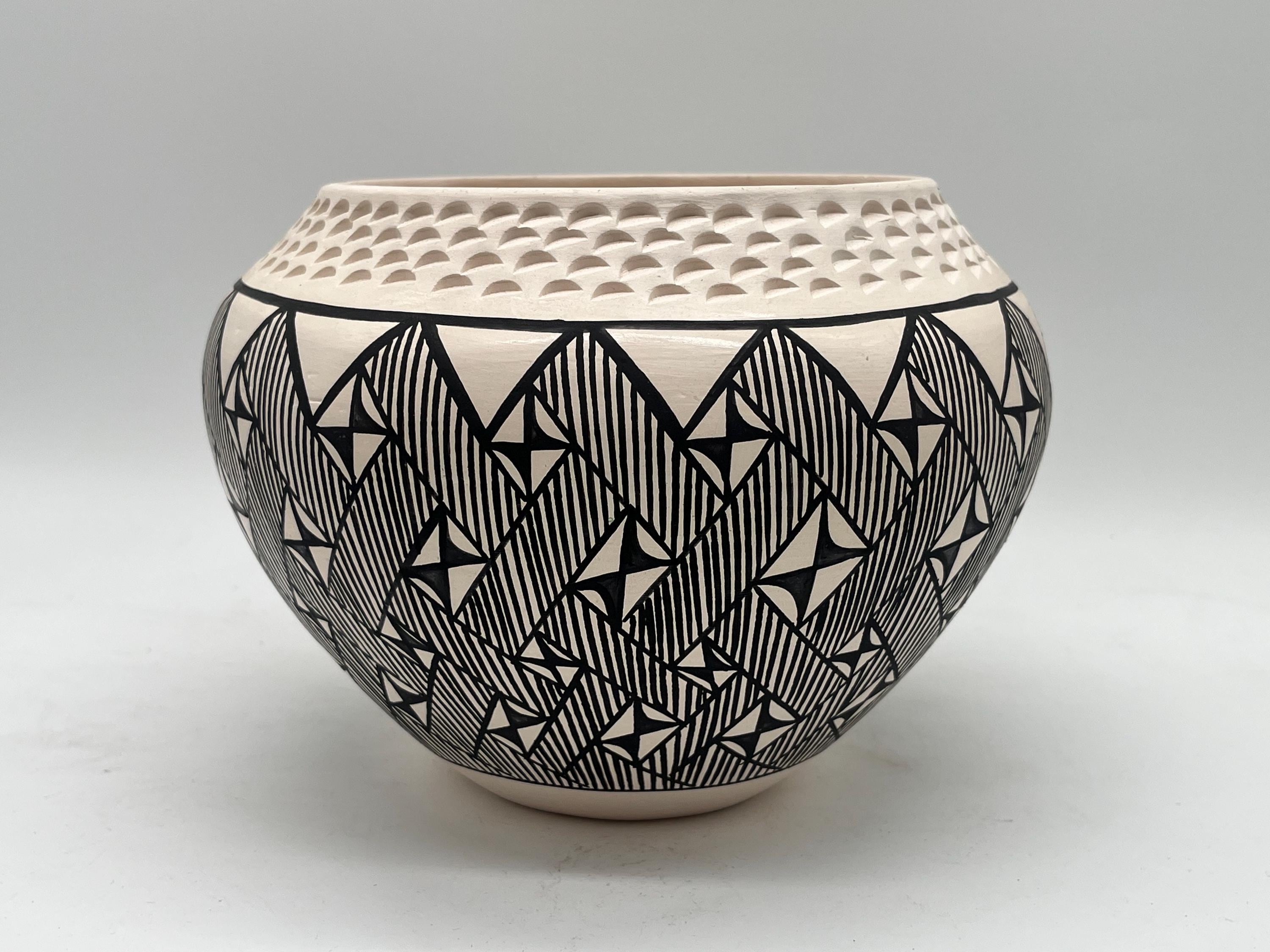 Native American Acoma Pottery Vase Beverly Davis Garcia - Etsy