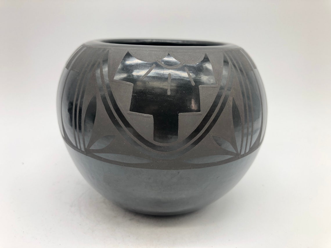 Native American Santa Clara Pottery Bowl Jerry M. Sisneros - Etsy