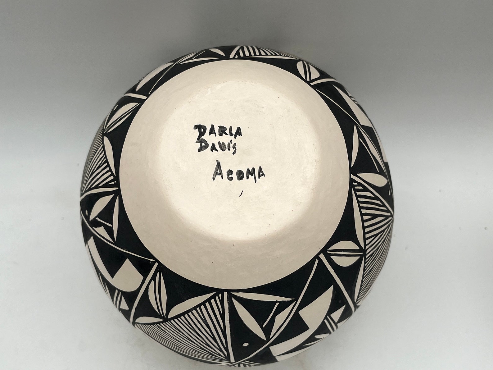 Native American Acoma Pottery Vase Darla Davis - Etsy