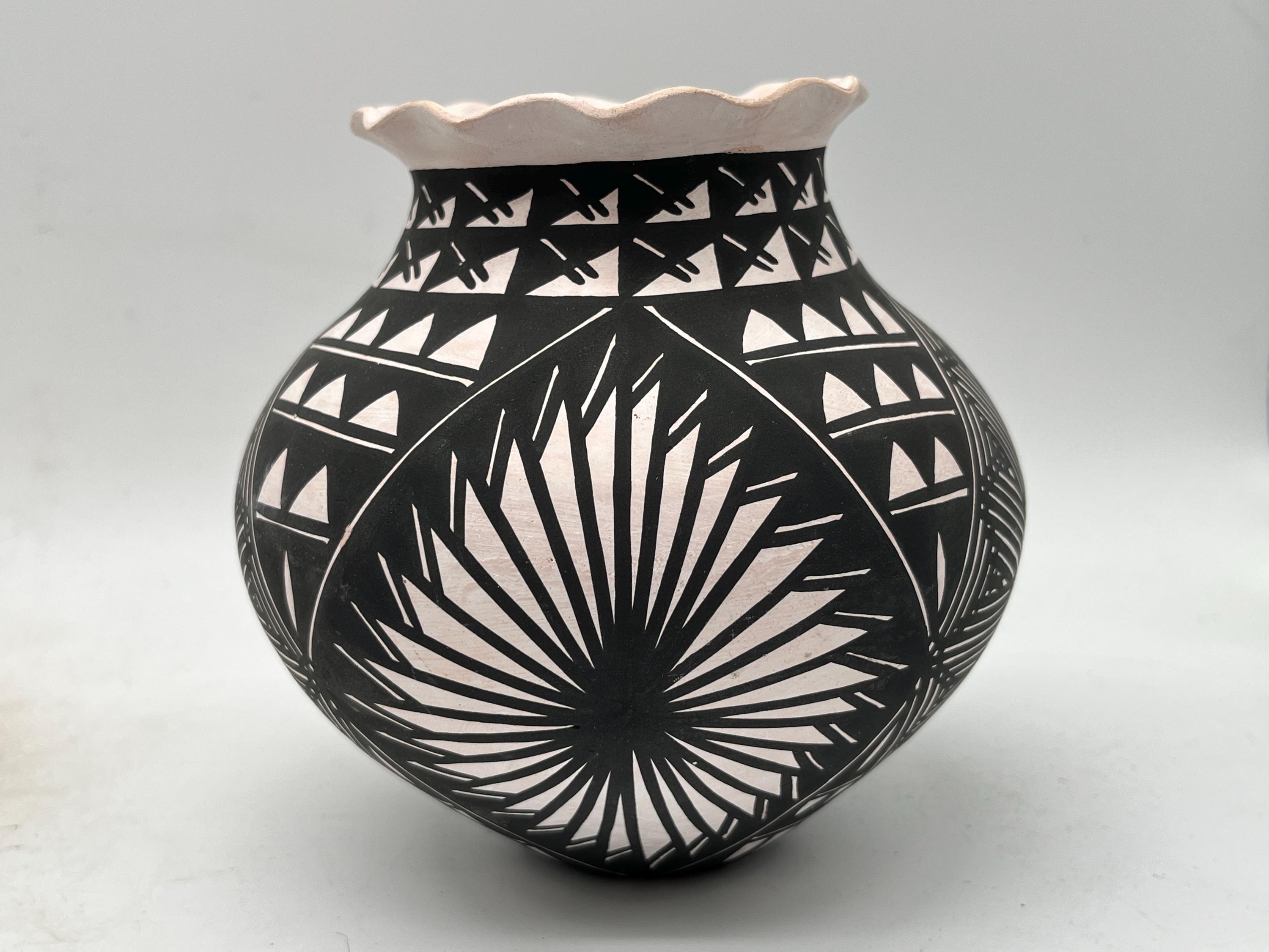 Native American Acoma Pottery Vase Michael Patricio - Etsy