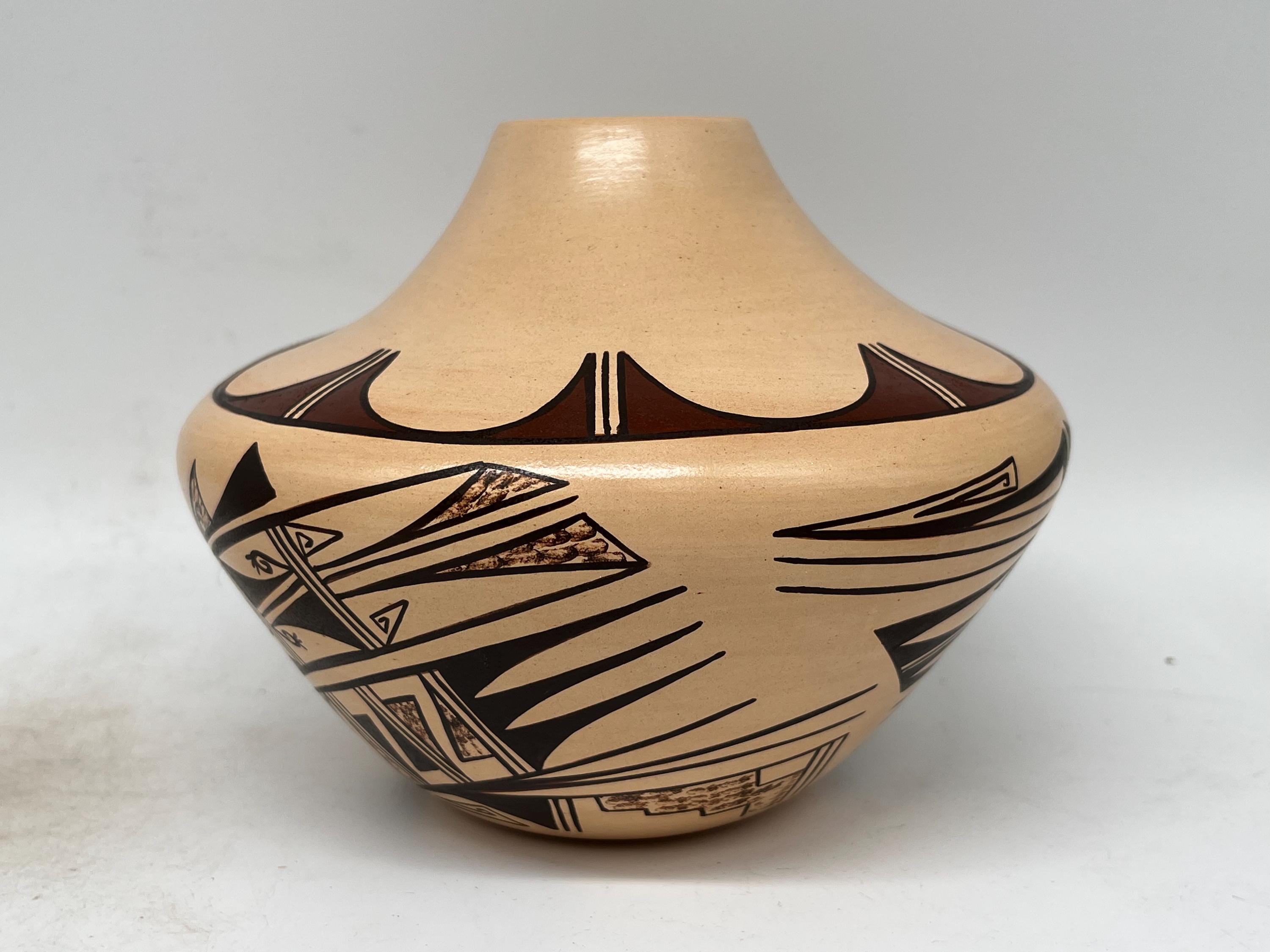 Native American Hopi Pottery Vase Donna Robertson - Etsy