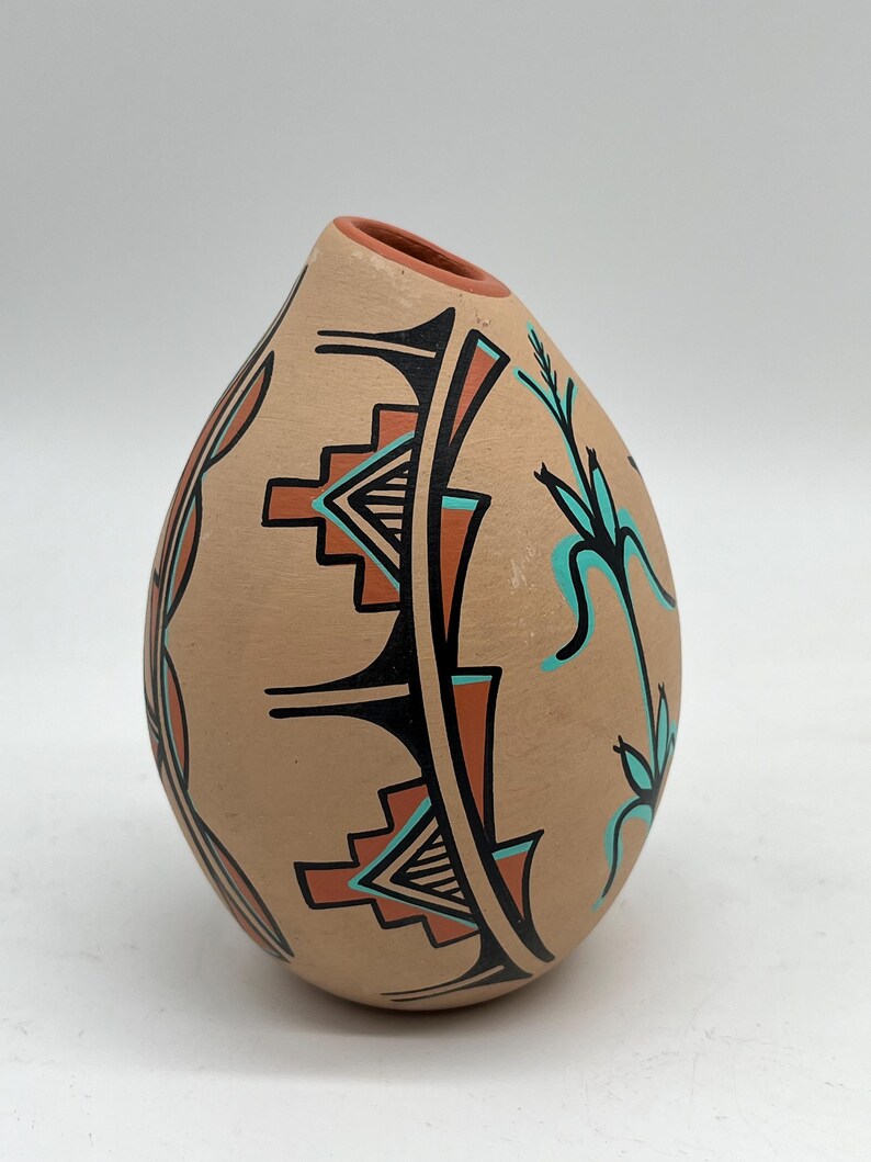 Native American Jemez Pottery Vase Laurence and Ruby Toya - Etsy