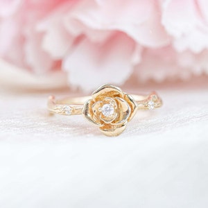 Unique Rose Flower Ring in Solid Gold, Moissanite Engagement Flower ...