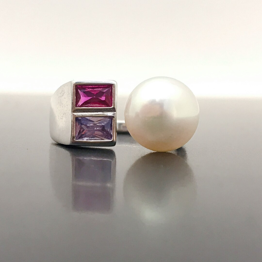 Chroma Red Ruby Amethyst and Fresh Water Pearl Rings 40th - Etsy Norway