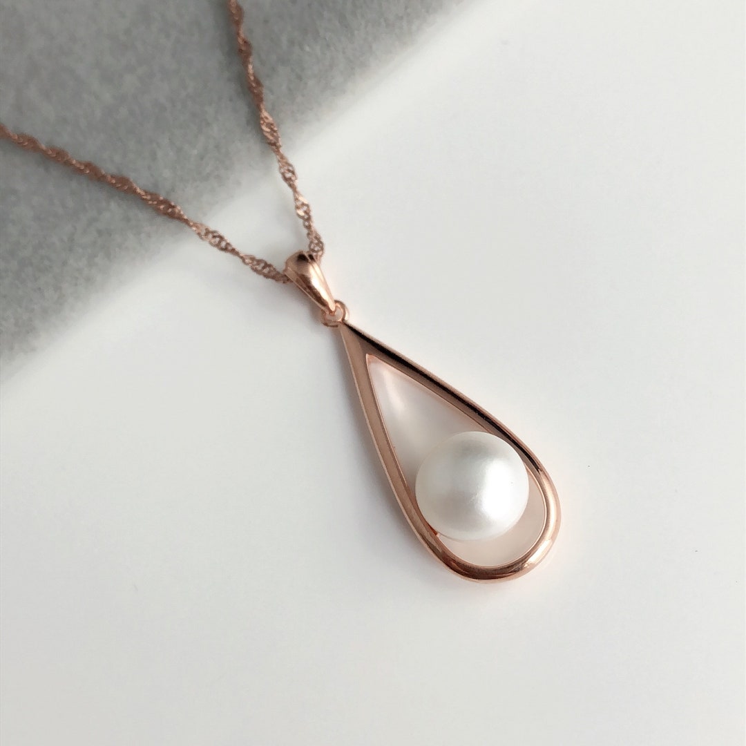 Simple Modern Freshwater Pearl Necklace Natural High Quailty Cultured