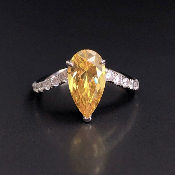 November Birthstone Ring - Etsy