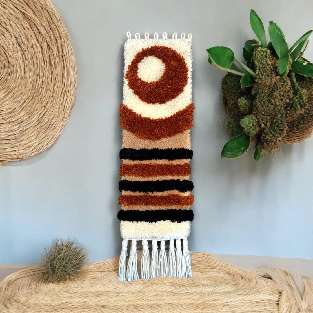 Vintage Latch Hook Wall Hanging, Abstract, Geometric, Textured Circle ...