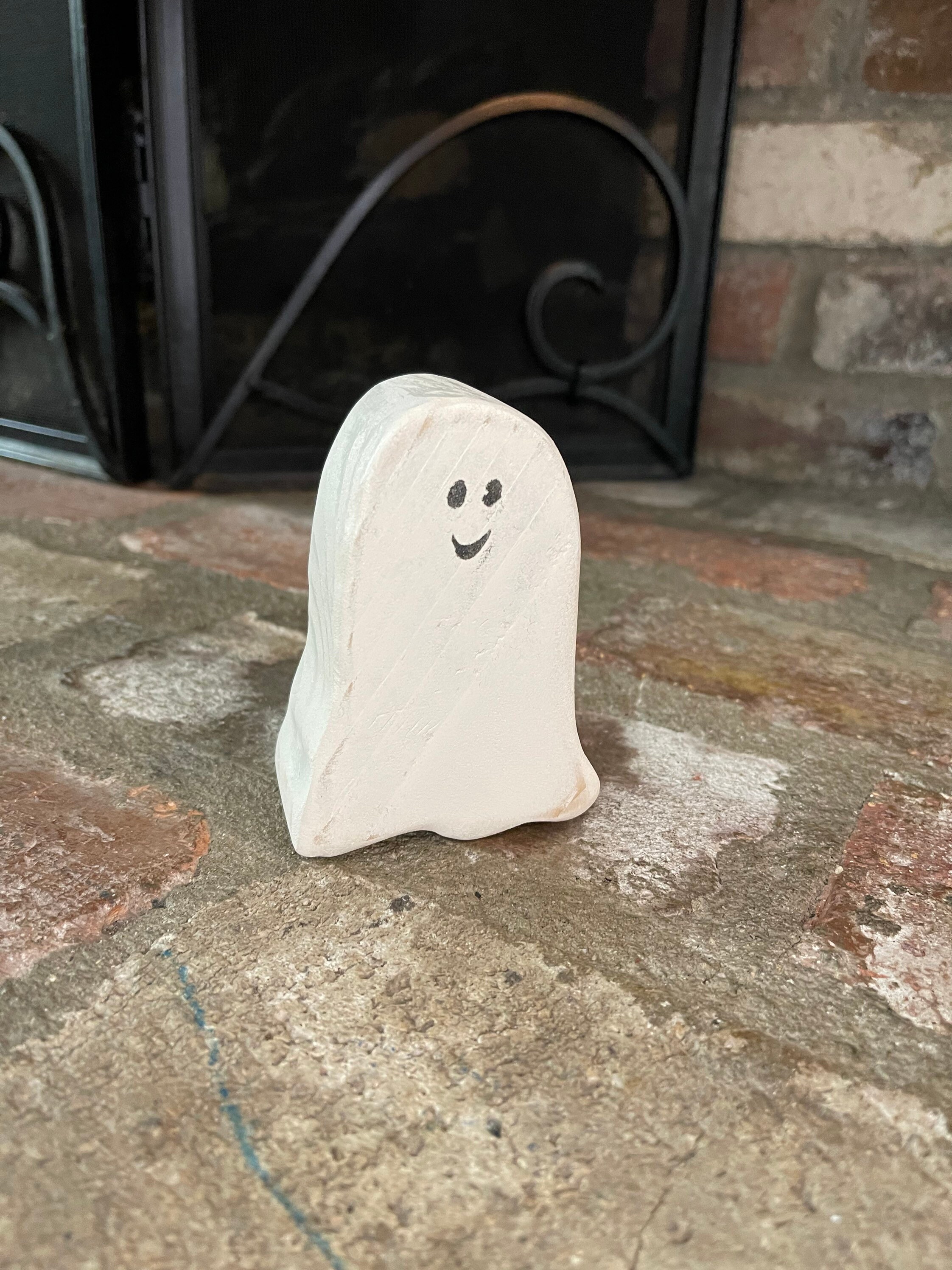 Rustic Wood Ghost Set (4) - Etsy