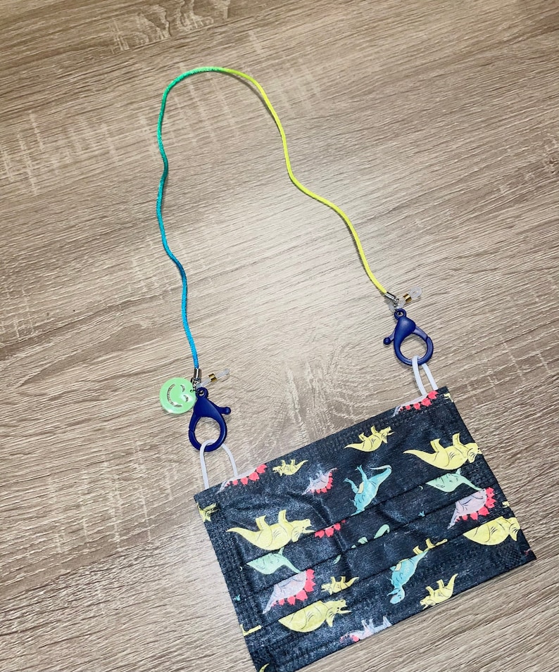 Set of 4 Lanyard With Safe Clip, Face Mask Necklace, Face Mask Neck ...