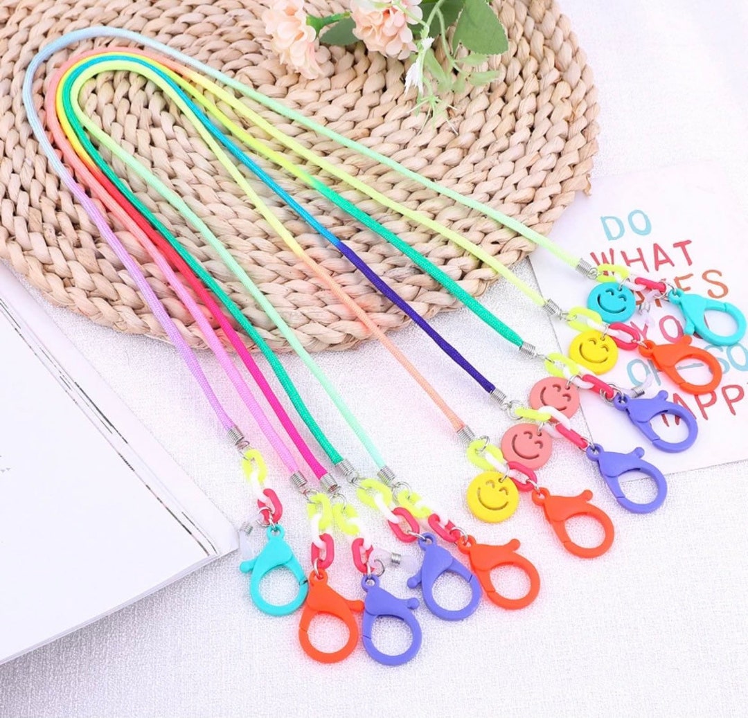 Set of 4 Lanyard With Safe Clip, Face Mask Necklace, Face Mask Neck ...