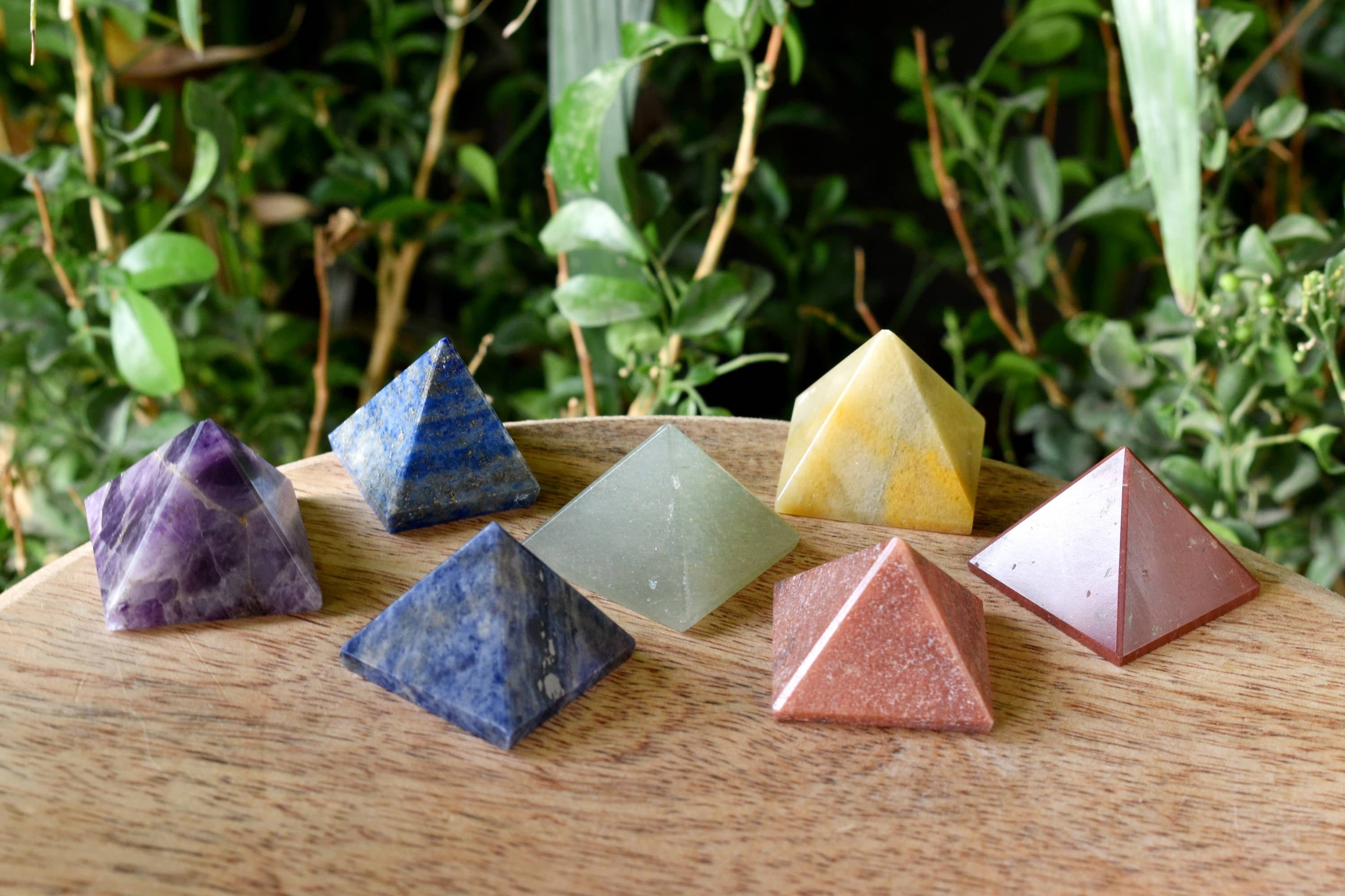 7 Chakra Stones Pyramids Set, Energy Healing Crystals Set, Spiritual ...