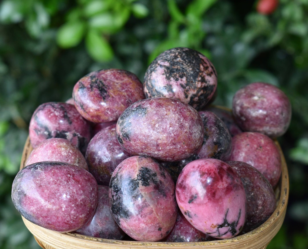 Wholesale 500g Rhodonite Tumbled Stones A Grade Healing Crystals ...