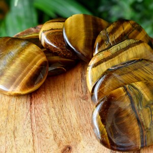 One (1) Tiger Eye Worry Stone for Crystal Healing - Pocket Palm Stone ...