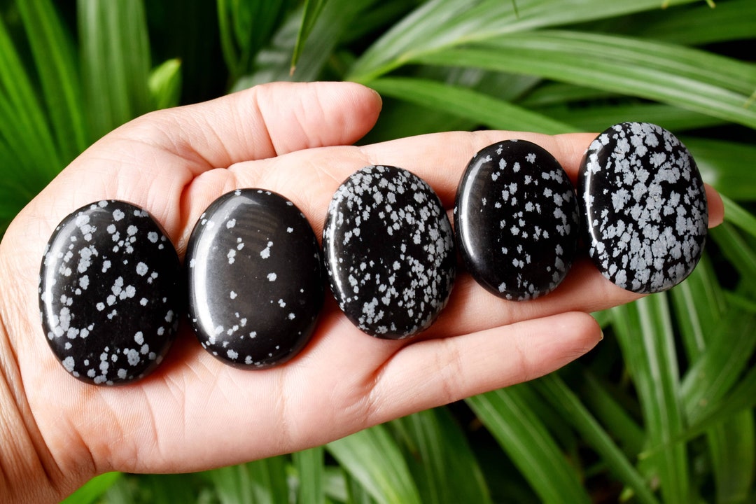 One (1) Snowflake Worry Stone for Crystal Healing - Pocket Palm Stone ...