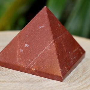 Red Jasper Crystal Healing Pyramid ~ Red Jasper Pyramid for Crystal ...