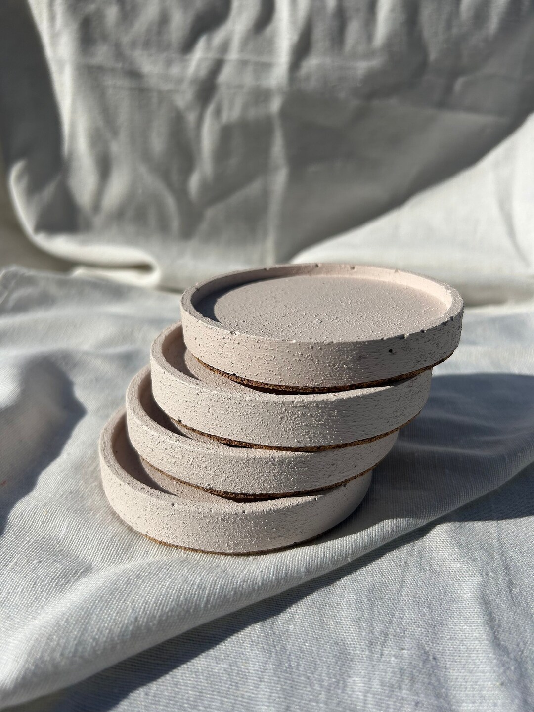 Stone Texture Round Concrete Coaster- Set of 4 | Small Tray ...