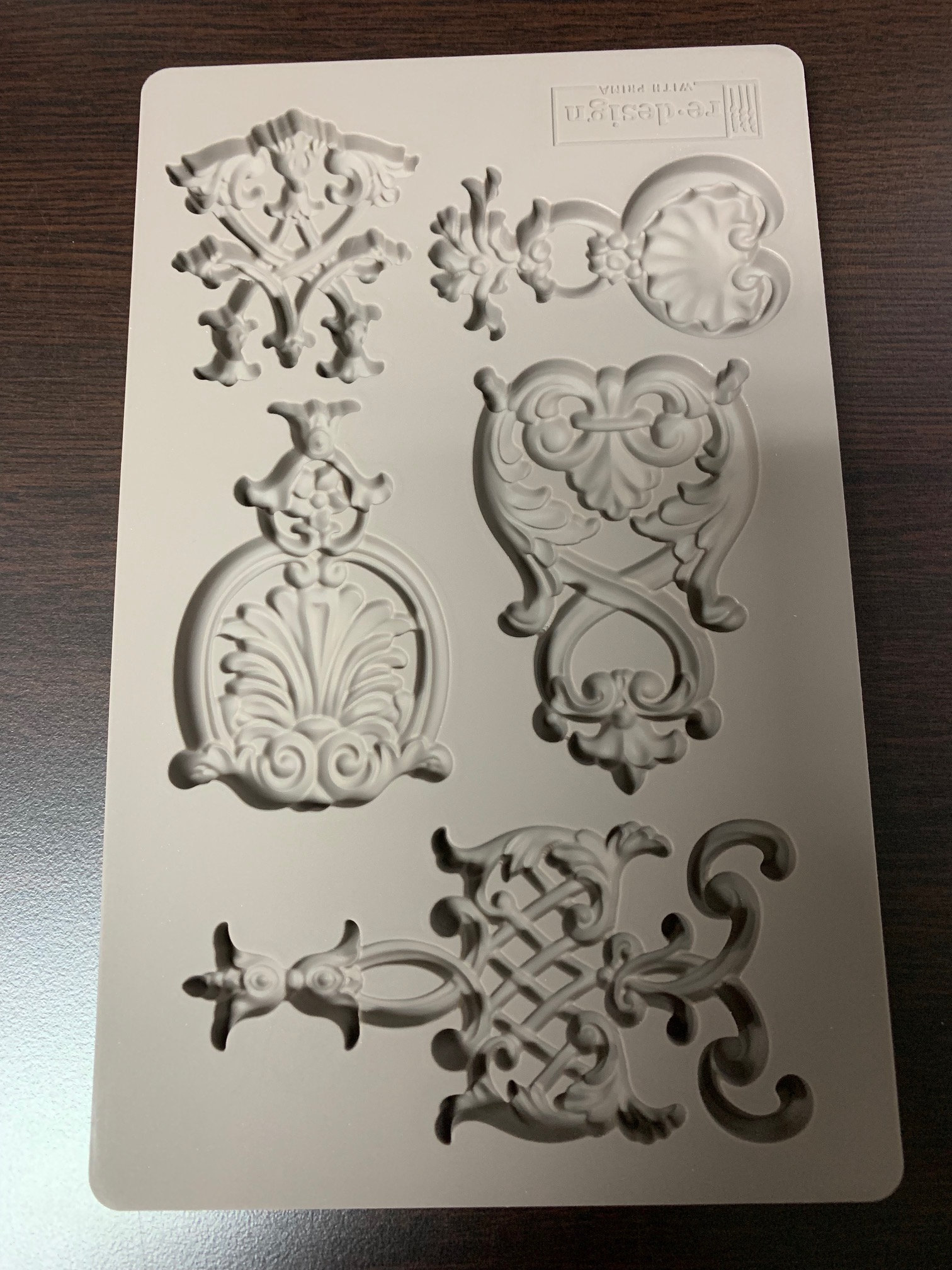 Prima Mould Redesign regal Emblems Vintage Art - Etsy