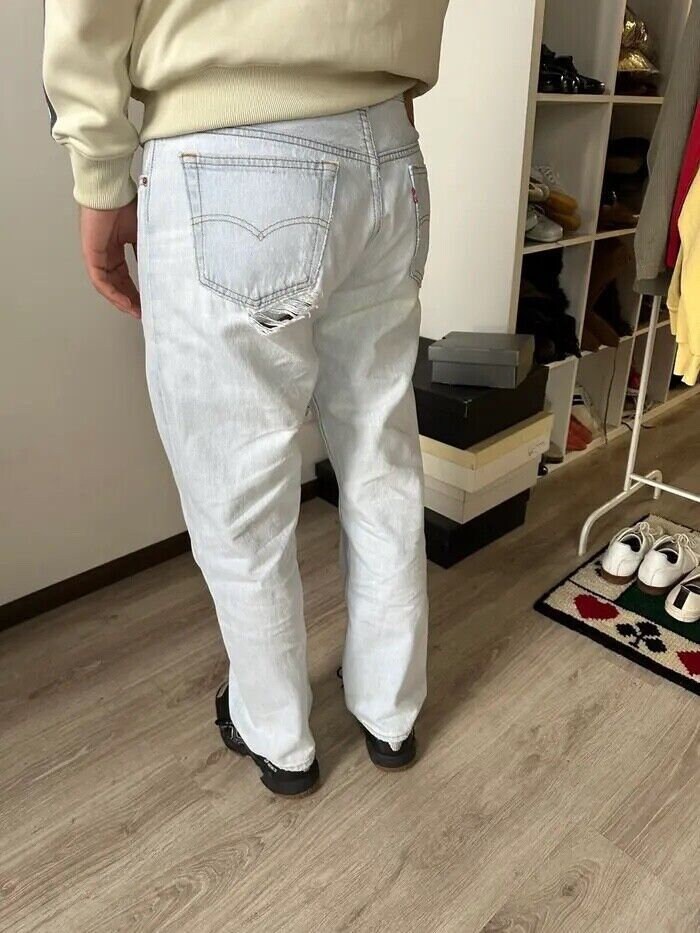 Levis 501 USA Made Vintage 90s Mens Light Blue Distressed Levis 501 USA Made Vintage 90s Mens Light Blue Distressed