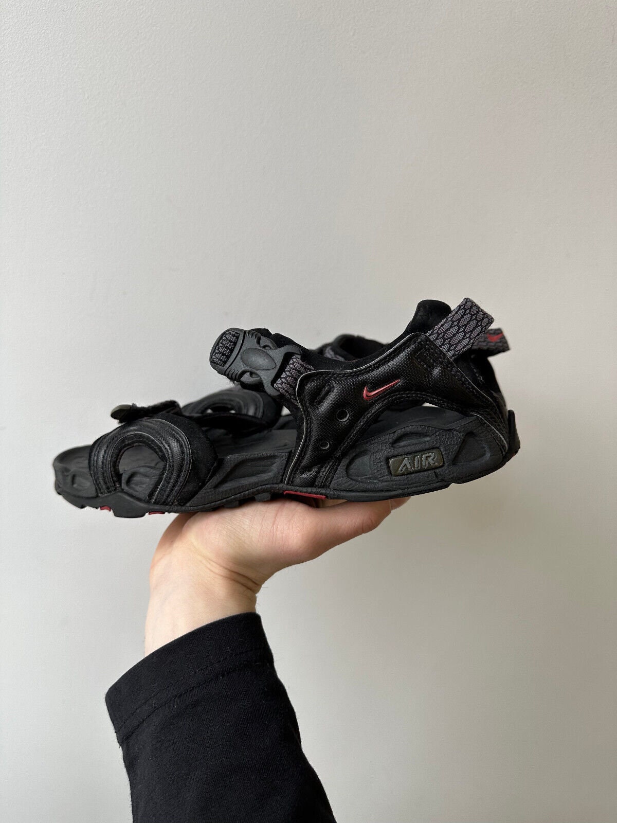Buy Nike ACG Vintage Men's Outdoor Sandals Shoes EU 41 US 8 Buy Nike ACG Vintage Men's Outdoor Sandals Shoes EU 41 US 8