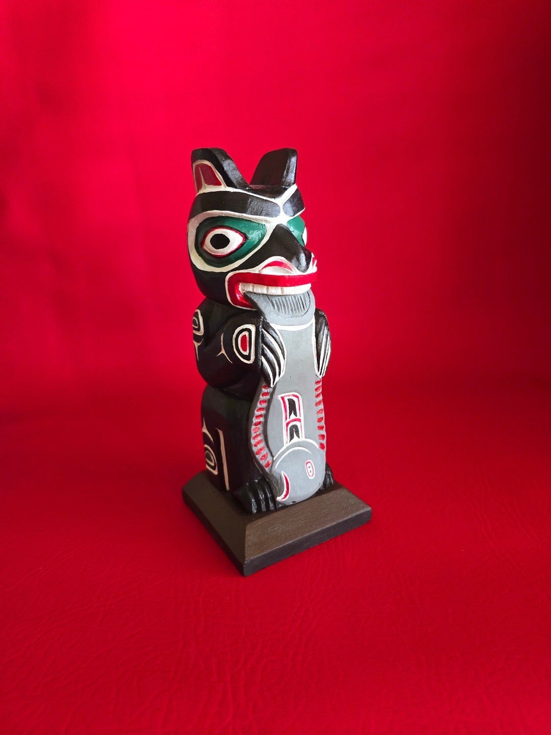 Northwest Native Hand Made Wood Carving Bear Halibut Totem Pole 8" Tall ...