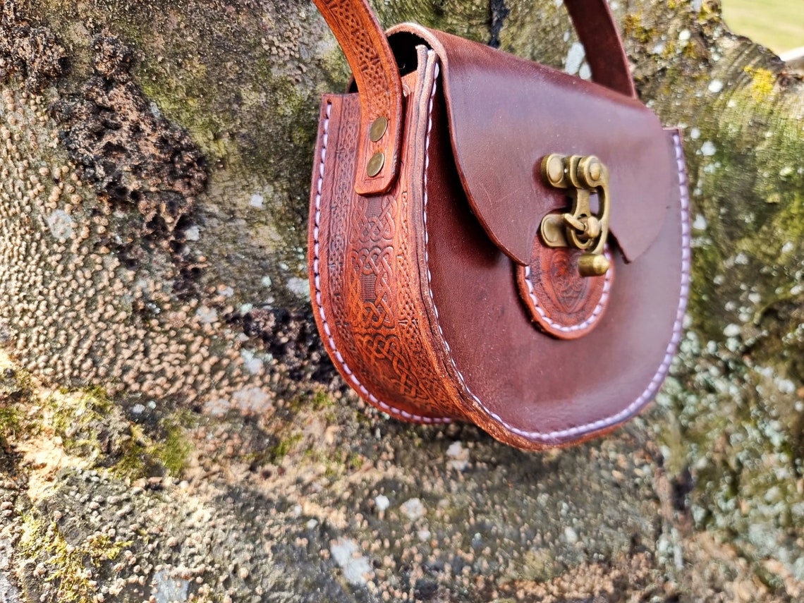 Celtic Model Leather Lady Purse - Etsy
