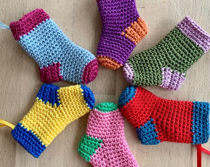 Knitted Mini Sock Garland, Miniature Sock Bunting, Hand Knit Stockings ...