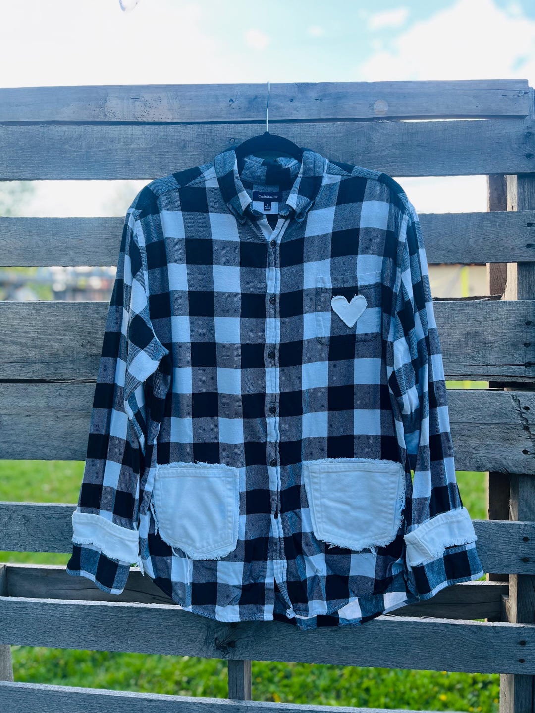 Vintage Black & White Flannel- White Jean Peace Accent - Etsy