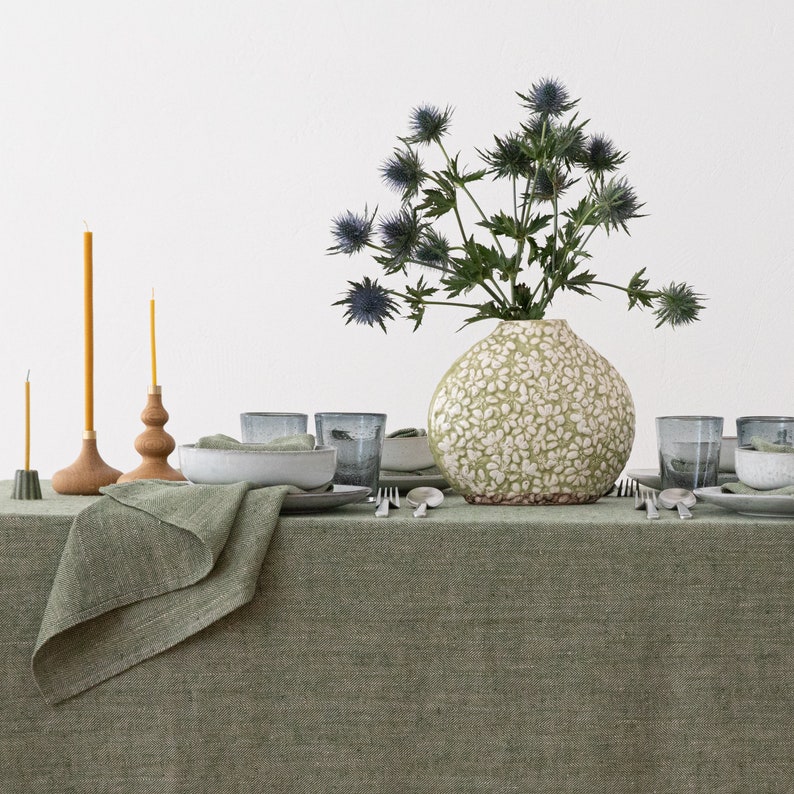 Christmas Table Decor. Heavy Weight Linen Napkins in Forest Green ...