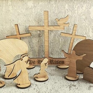 Holy Week Easter Creche Oak Veneer Wooden and Option to Personalise - Etsy