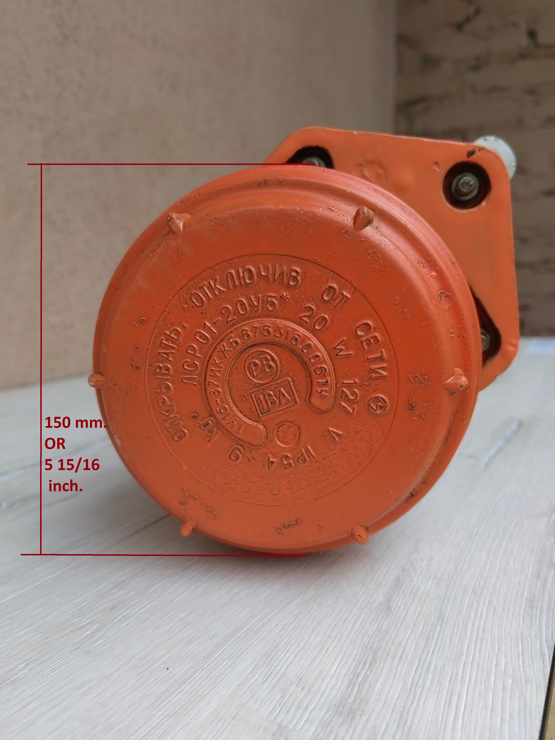 35 Inches Long Vintage Soviet Era Fluorescent Explosion Proof Lamp ...