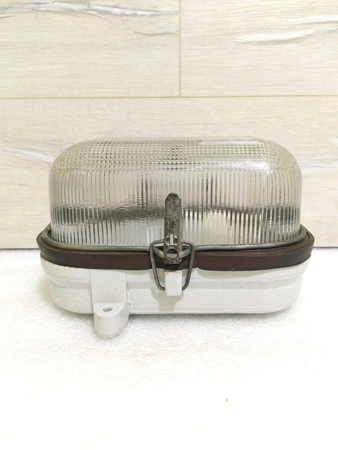 Industrial Light Fixture Wall Mounted Lamp Hallway Factory Bulkhead ...