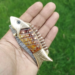 Unique Handmade Golden Fish Engraved Pocket Knife Damascus Folding ...