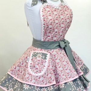 Vintage-inspired Womens Sweet Bunny Spring Flower Retro Kitchen Apron ...