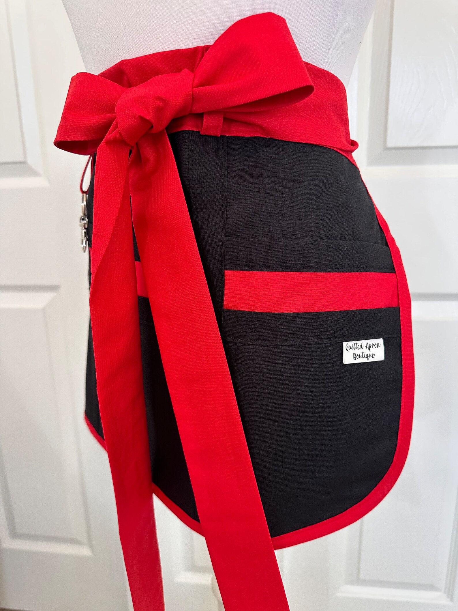 Red and Black Teacher Vendor Apron With Pockets and Zipper - Etsy